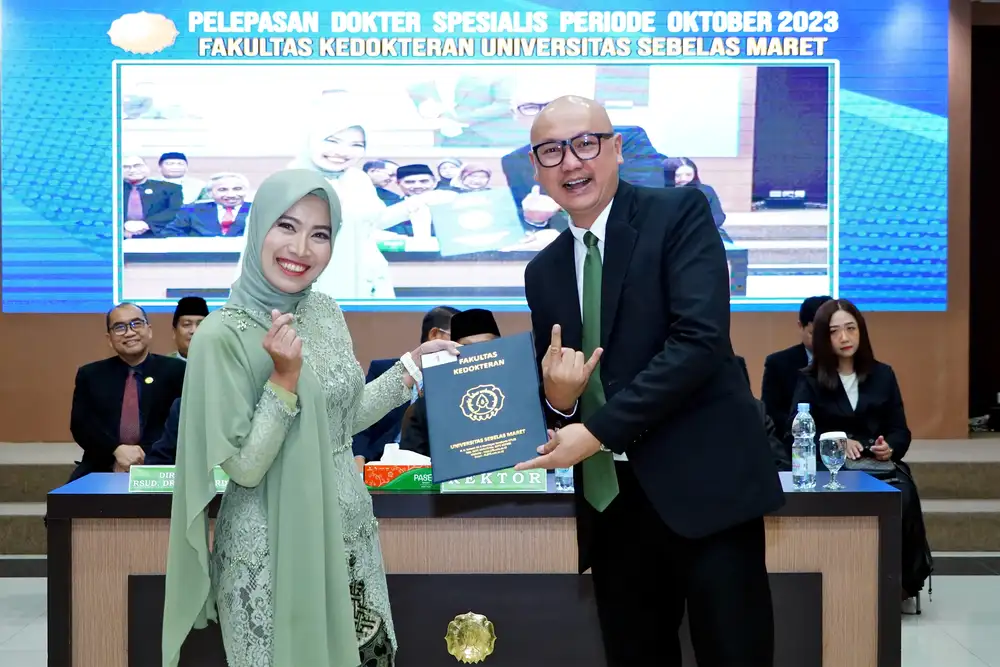 Fakultas Kedokteran UNS | FK UNS Melepas 10 Dokter Spesialis Baru pada ...