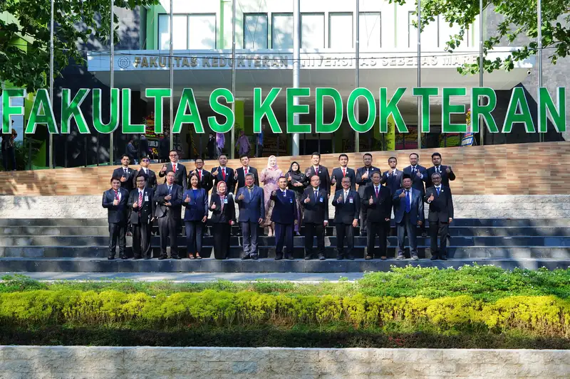 Fakultas Kedokteran UNS | FK UNS Kembali Melepas Dokter Spesialis Baru Periode Juli 2023