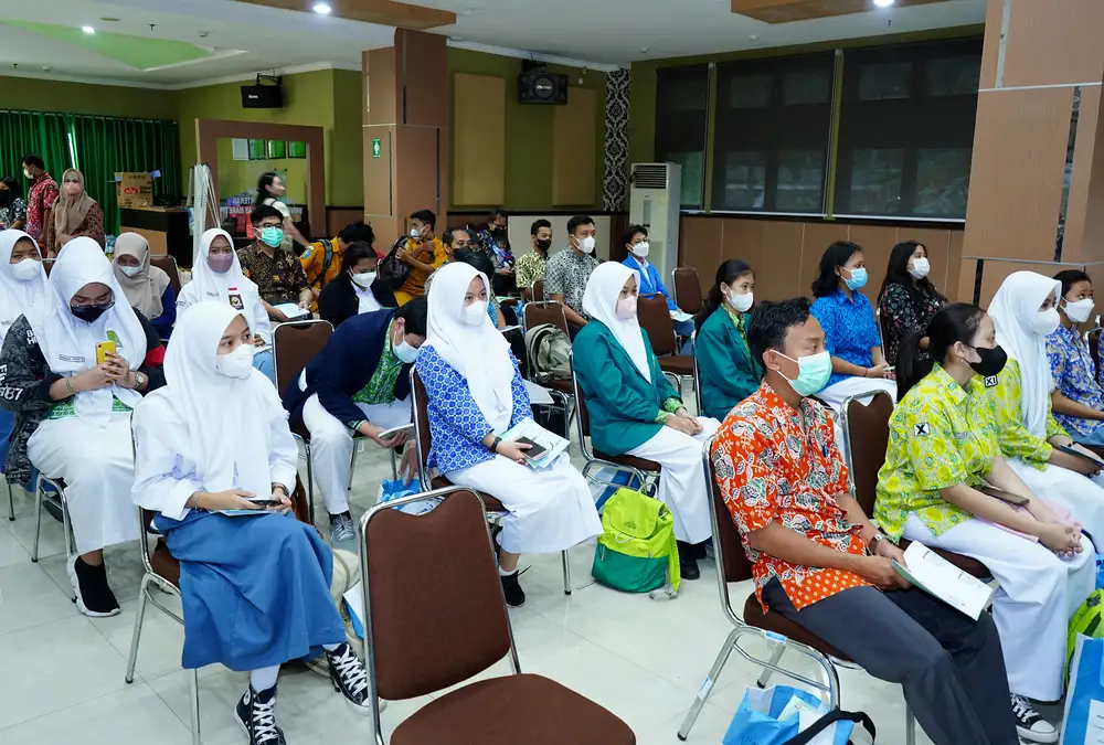 Fakultas Kedokteran UNS | World TB Day in Campus: 'Investasi untuk ...