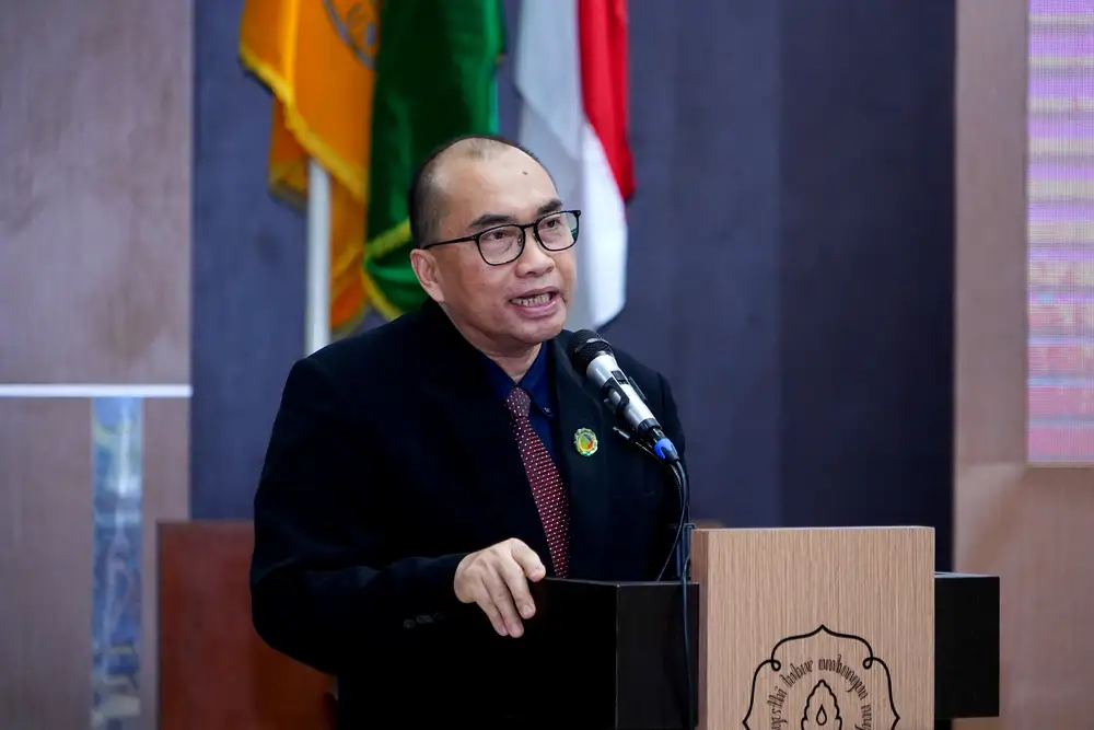 Fakultas Kedokteran UNS | FK UNS Lantik dan Ambil Sumpah 64 Dokter Baru pada Sumpah Dokter FK ...