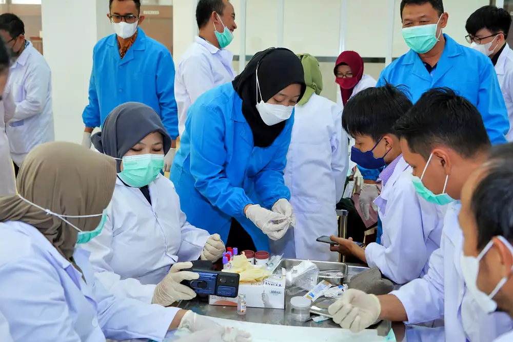 Fakultas Kedokteran UNS | Laboratorium Hewan Coba FK UNS Adakan ...